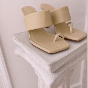 Zara | Shoes | Zara Square Toe Heel | Poshmark